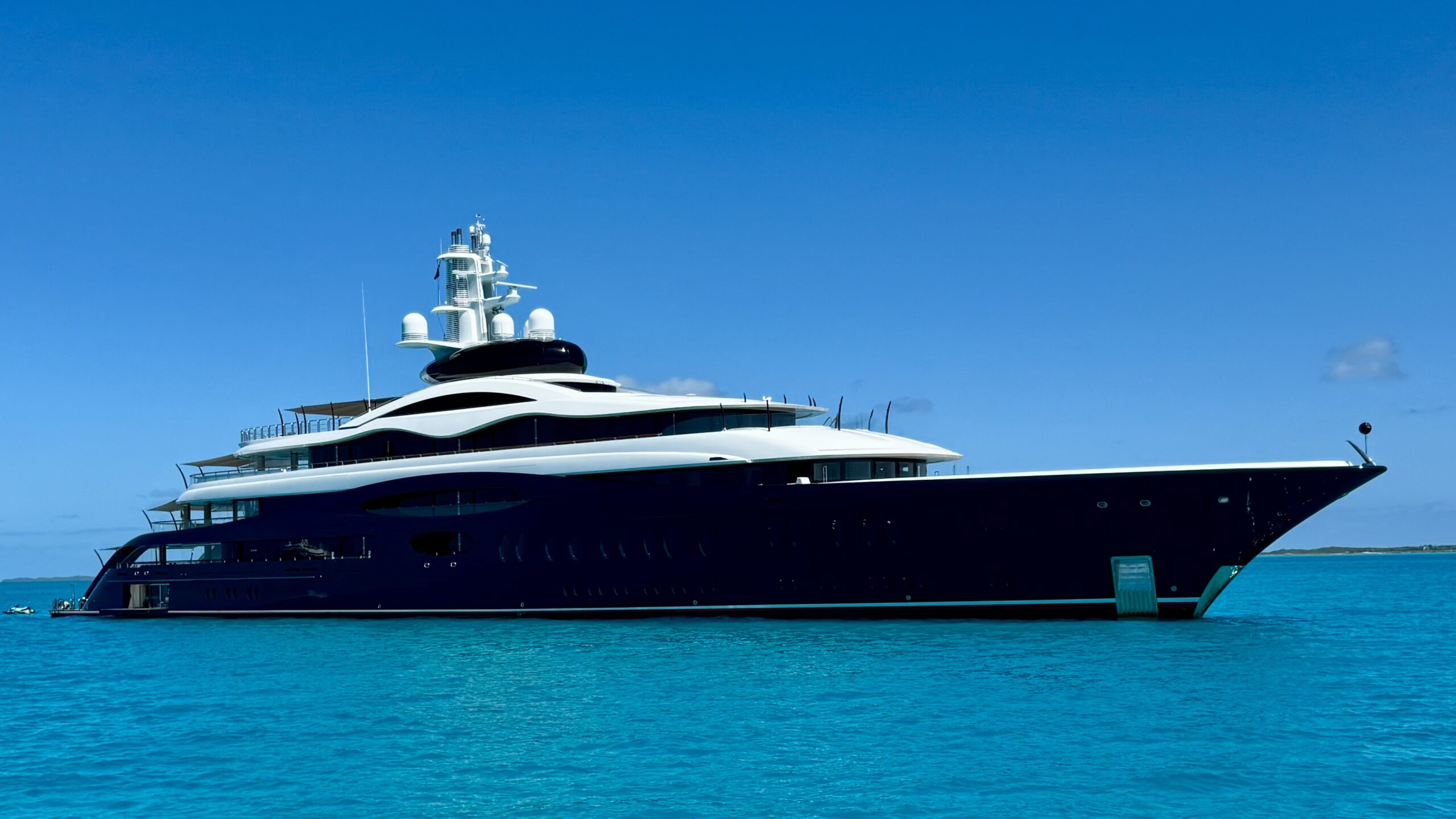 Staniel Cay - Compass Cay, Exumas - Bahamas - ilederey.com